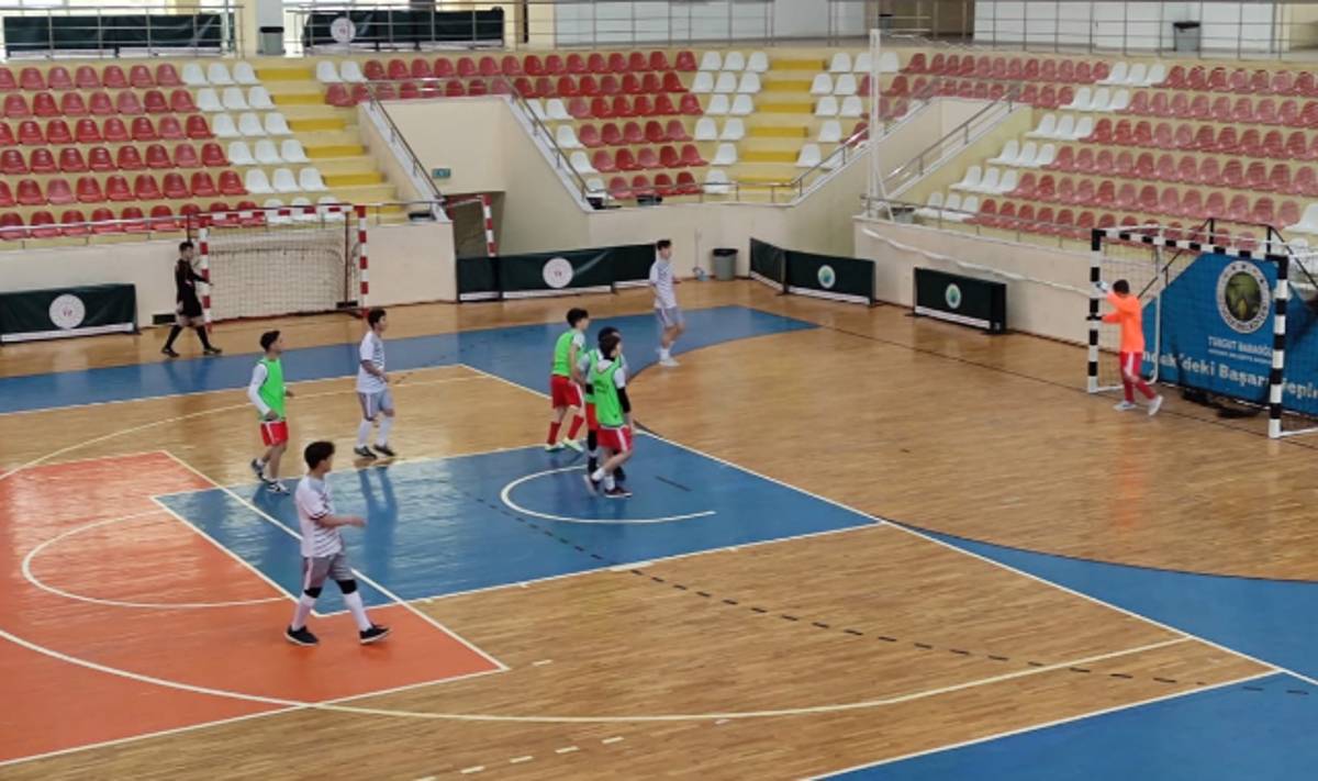 OKUL SPORLARI İL FUTSAL MÜSABAKASI - Gönüllüyüz BİZ
